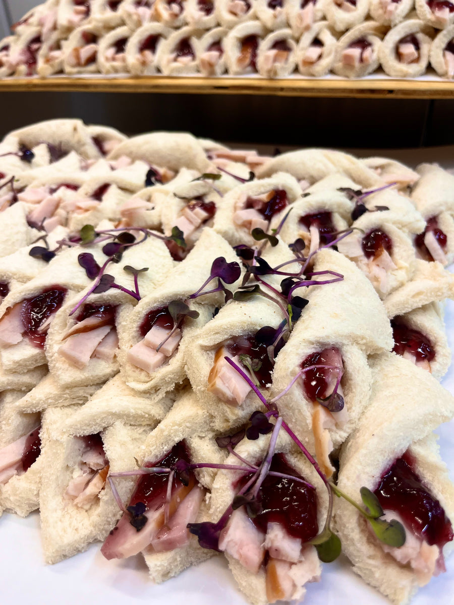 Smoked Chicken Mini Rolls with Cranberry Sauce – Loaves & Fishes NZ